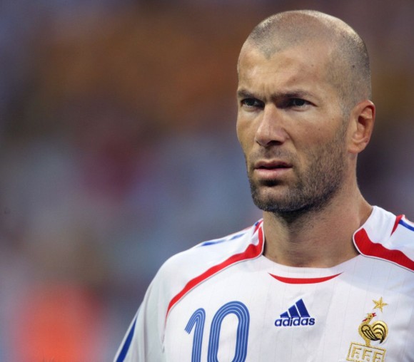 Zidane Un retrato del siglo XXI – El Espejo cine club