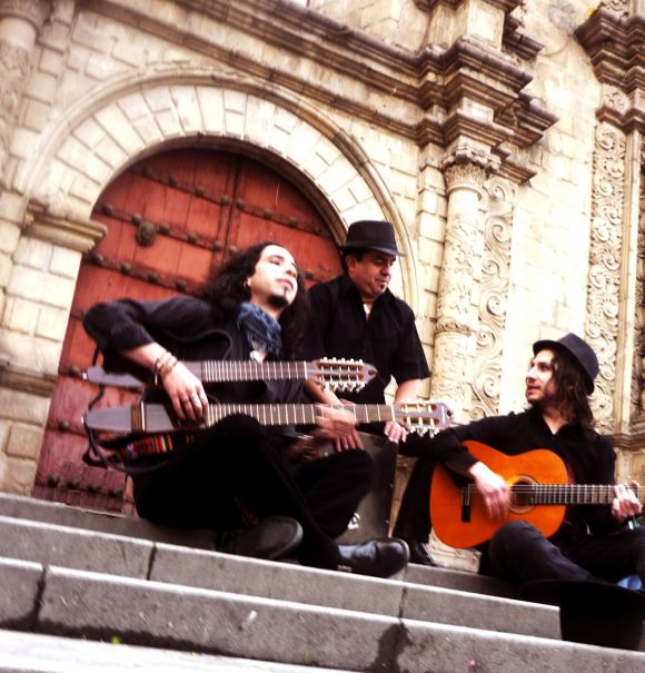 A Luz Encendida de Chola Chalá – Teatro Municipal Alberto Saavedra Pérez
